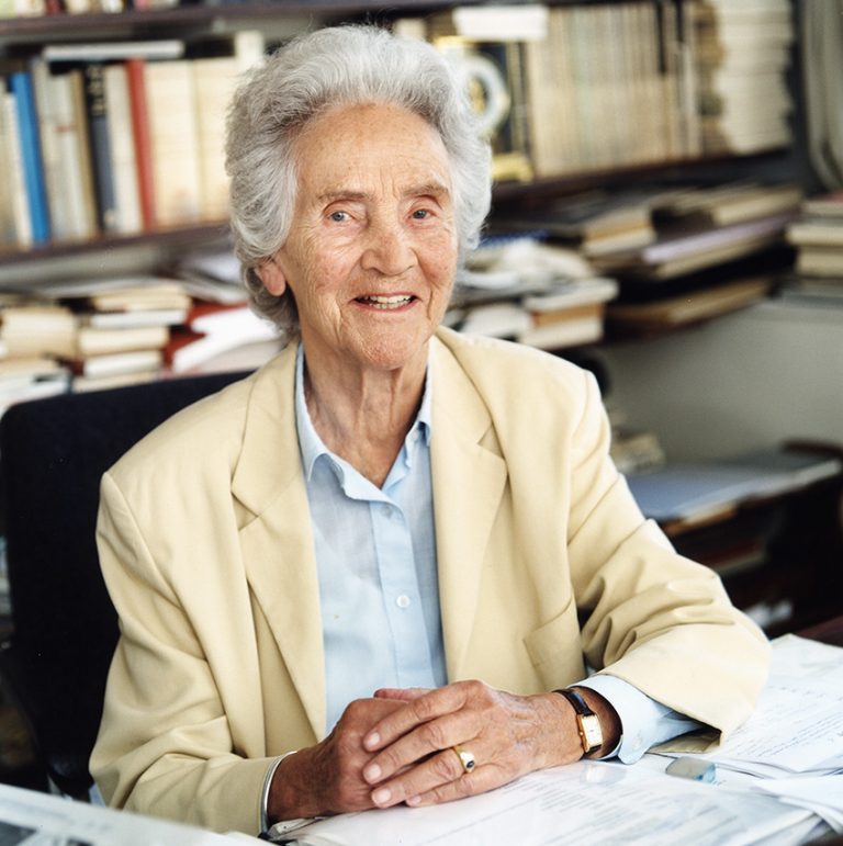 Marion Gräfin Dönhoff – UWE AUFDERHEIDE FOTOGRAFIE